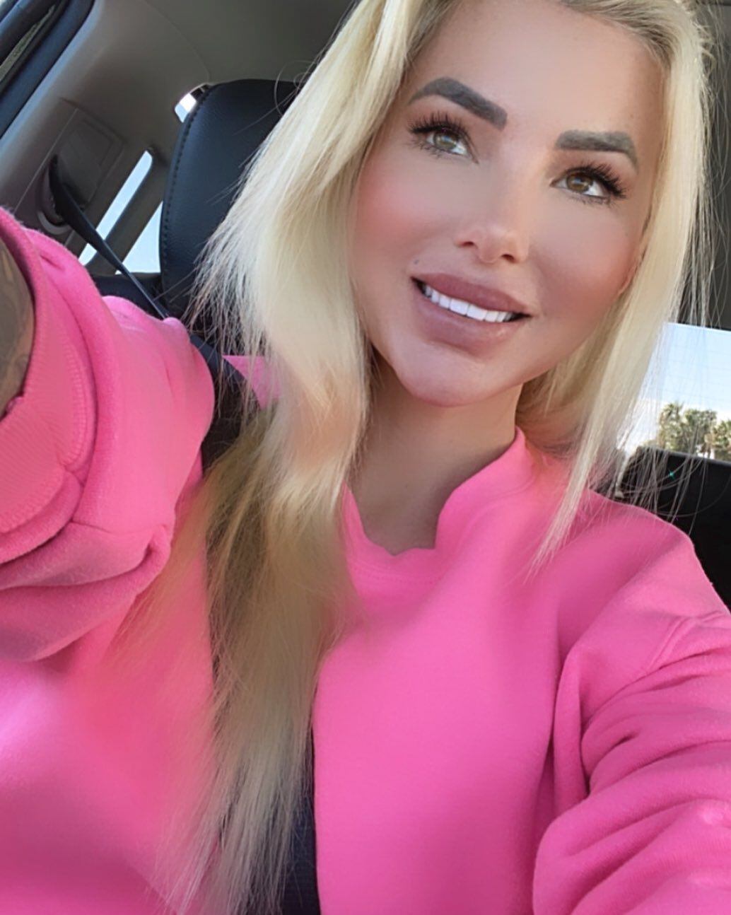 Jessica Weaver deja sus enormes atributos al descubierto | En El Radar