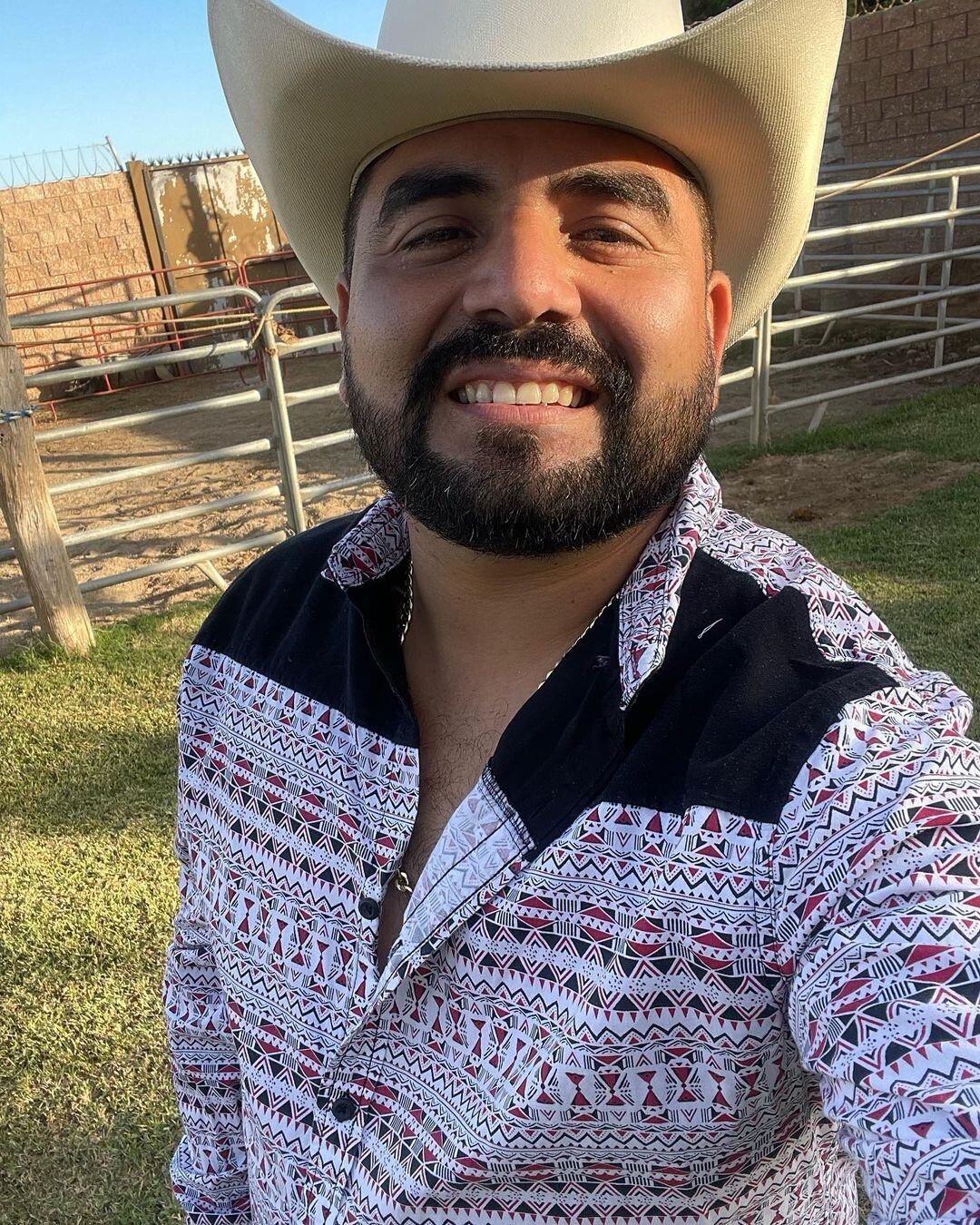 Vocalista de la Original Banda El Limón viaja a EU para conocer a fan ...