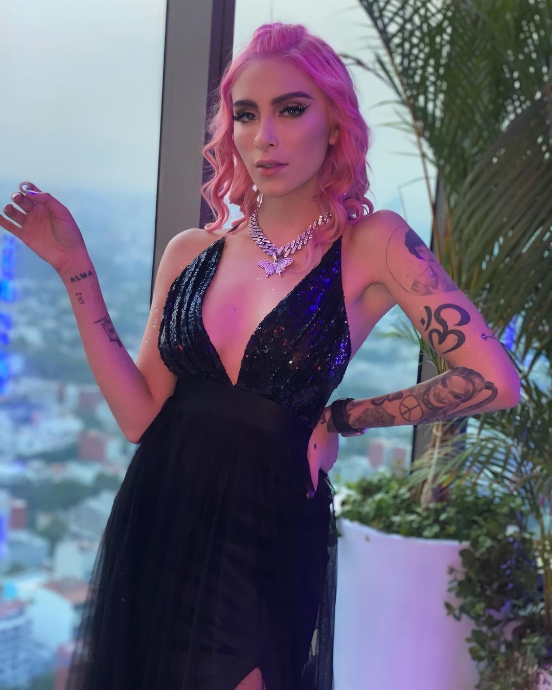 Fernanda Moreno, de "Acapulco Shore", luce sus encantos con bañador blanco | En El Radar