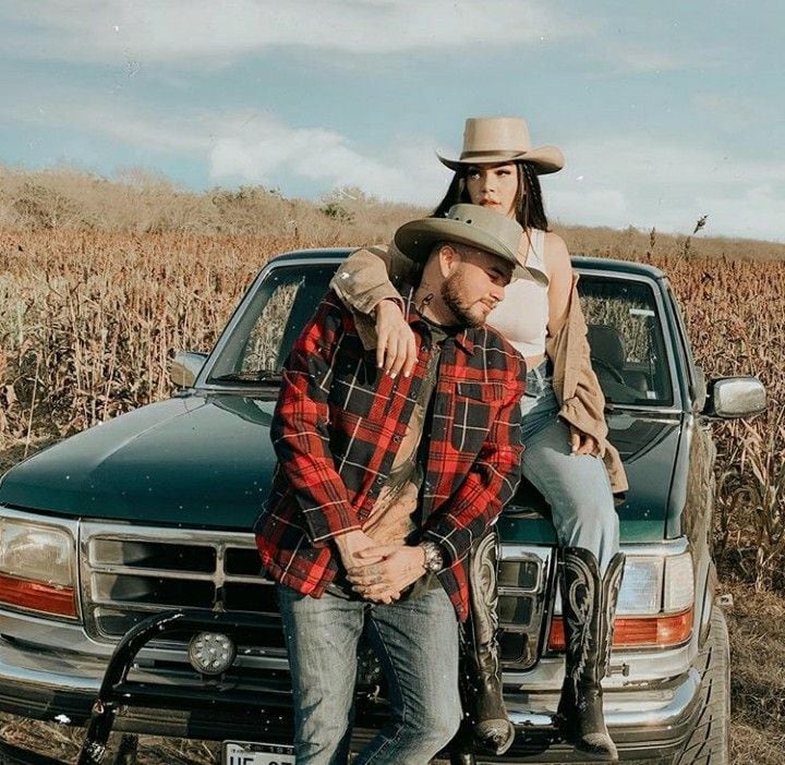 Steffany Loaiza, hermana de Kimberly Loaiza confirma romance con Mario ...