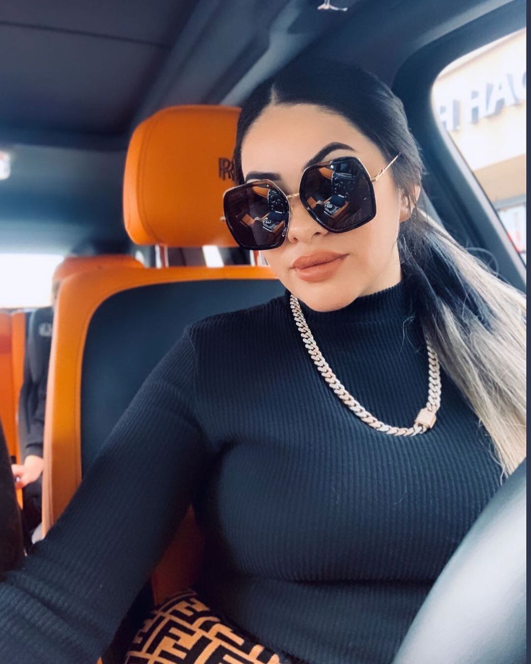 Julie Lemus, ex de Andy Ruiz, enamora a todos con espectacular traje de ...