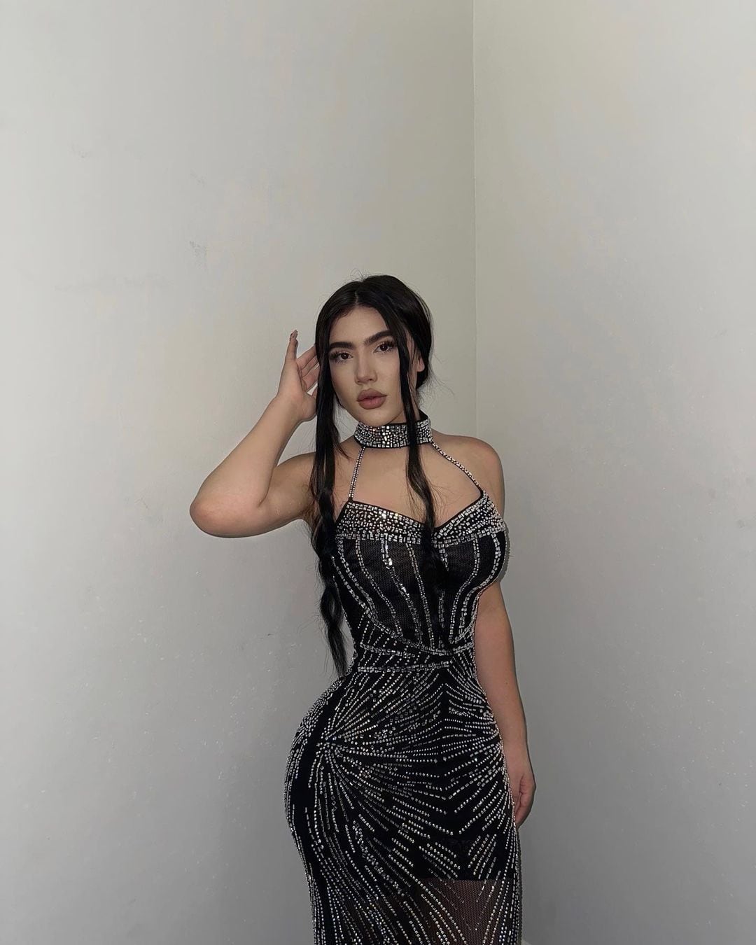 Mont Pantoja enseña su "tuneada" figura con diminuto bikini | En El Radar