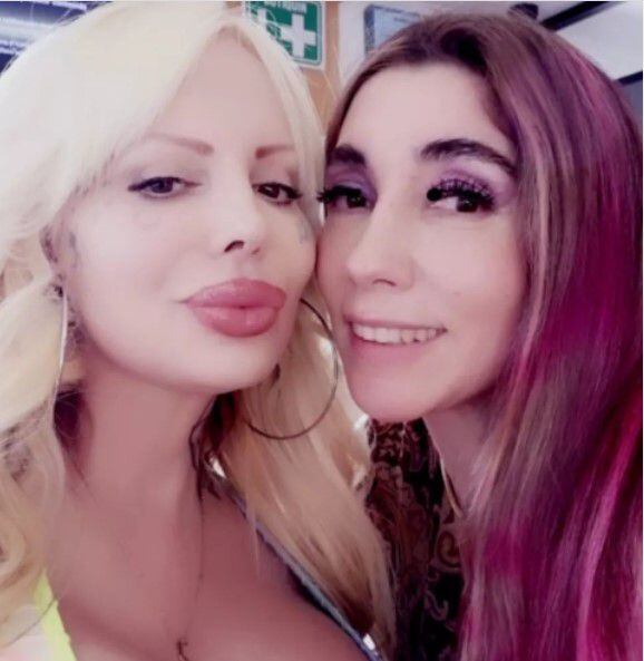 Sabrina Sabrok y Bella de la Vega dan una probadita de su contenido para adultos | En El Radar