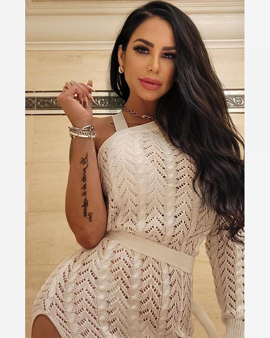 Lis Vega enseña sus voluptuosas curvas con ropa interior y enciende a sus fans | En El Radar